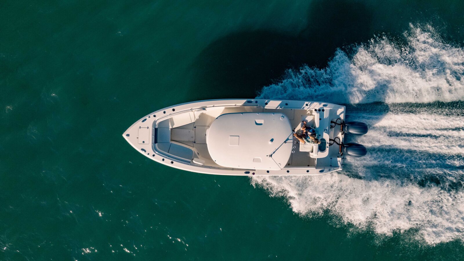 2024 Cobia 280 CC | 28 ft Center Console Twin Engine Boat | Cobia Boats