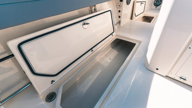 2026 Cobia 285 Open | 28 ft Twin Engine Center Console