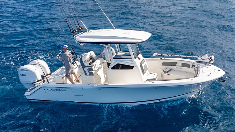 2026 Cobia 245 CC | 24 ft. Center Console Fishing Boat
